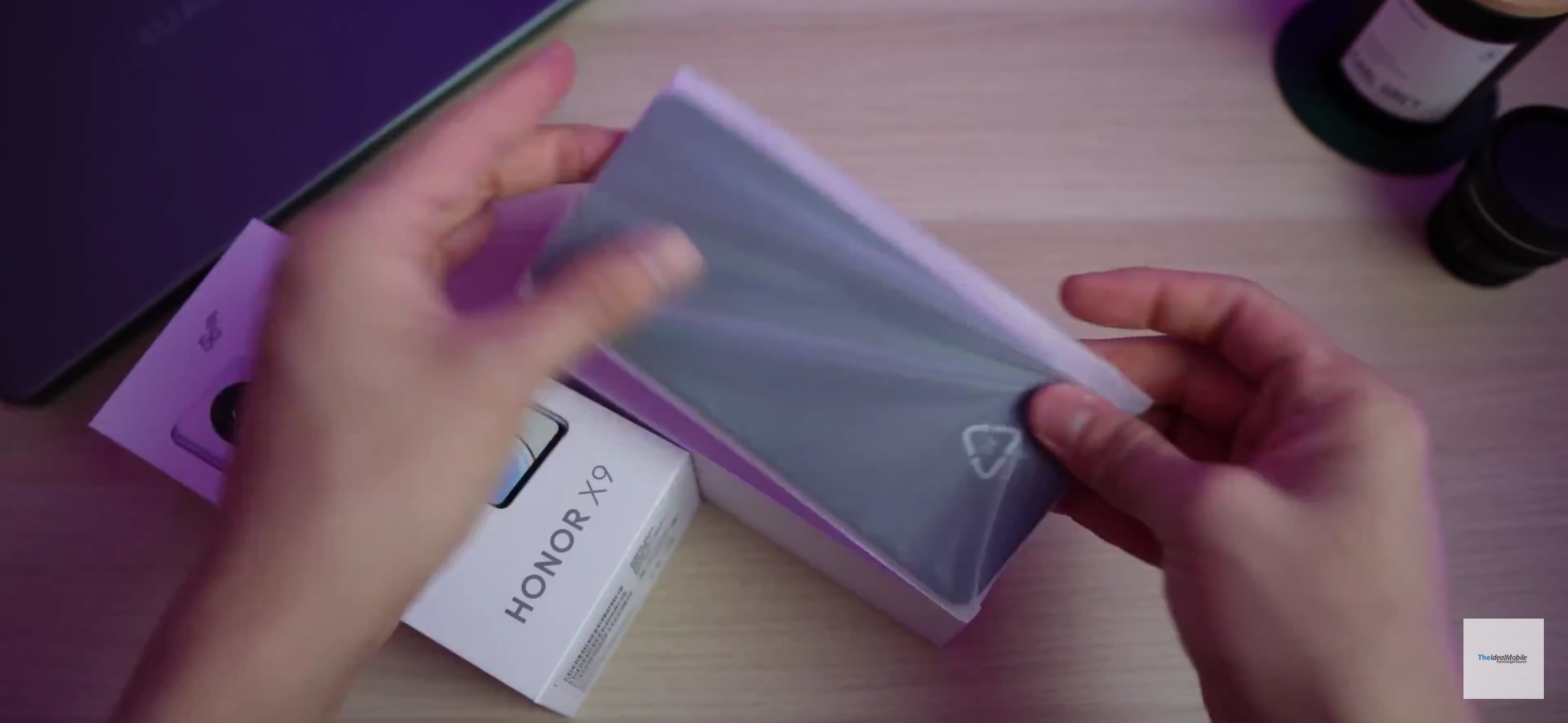 HONOR X9 5G | Unboxing, Looks at Amazing Display & Design - By Joshua ...