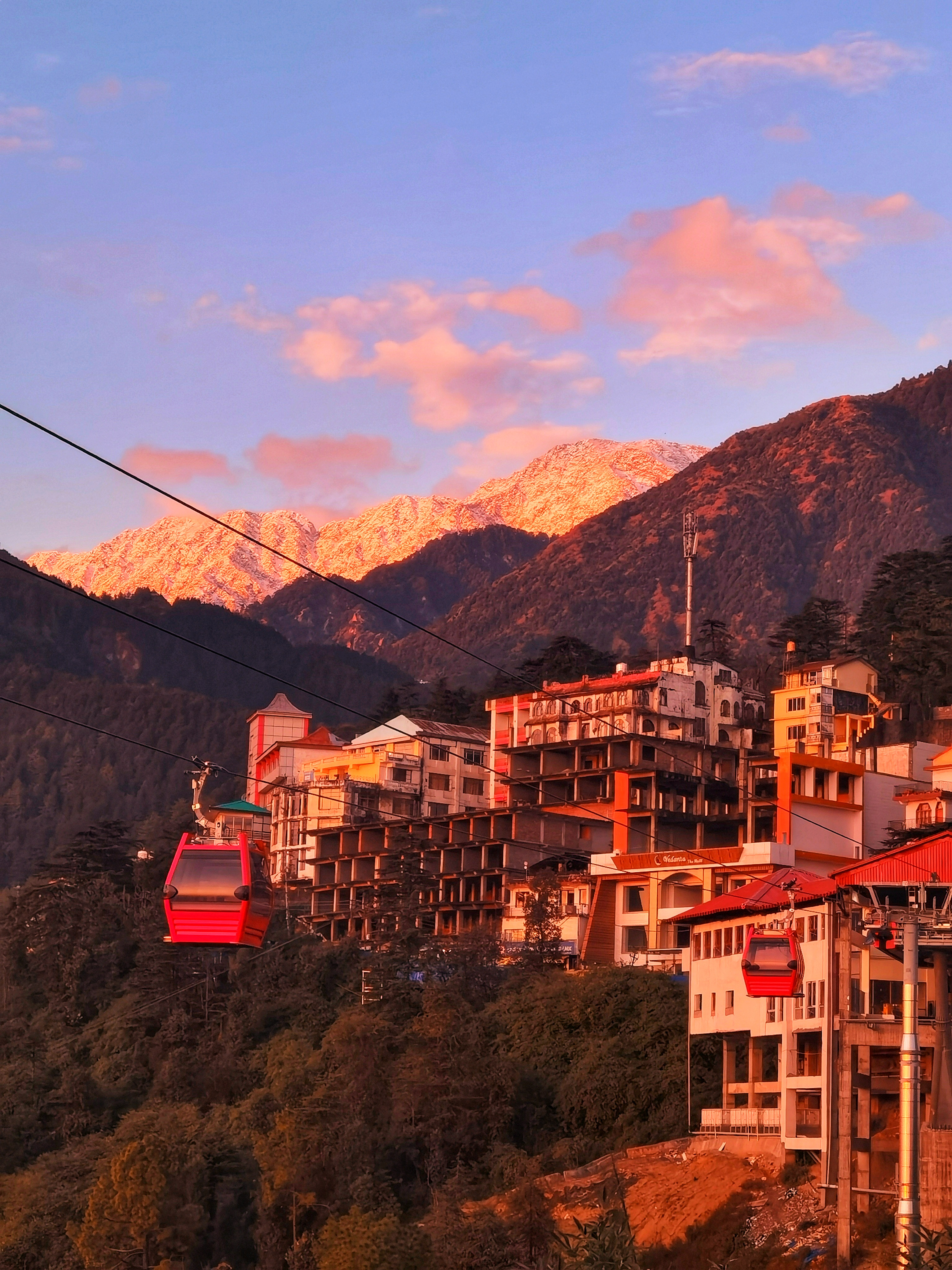 [Shot On Honor] How glorious a greeting the sun gives the mountains ...